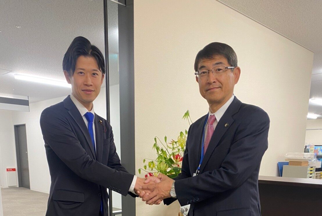 R5.11.30_桑名龍吾高知市長の任期開始 | 高知市議会議員 藤川裕介 Official Site